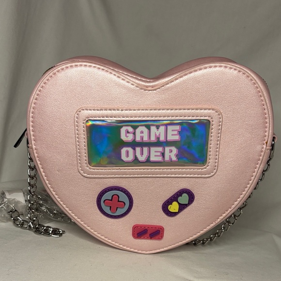 Hot Topic | Bags | Gamer Girl Crossbody Bag Heart Controller Exclusive ...